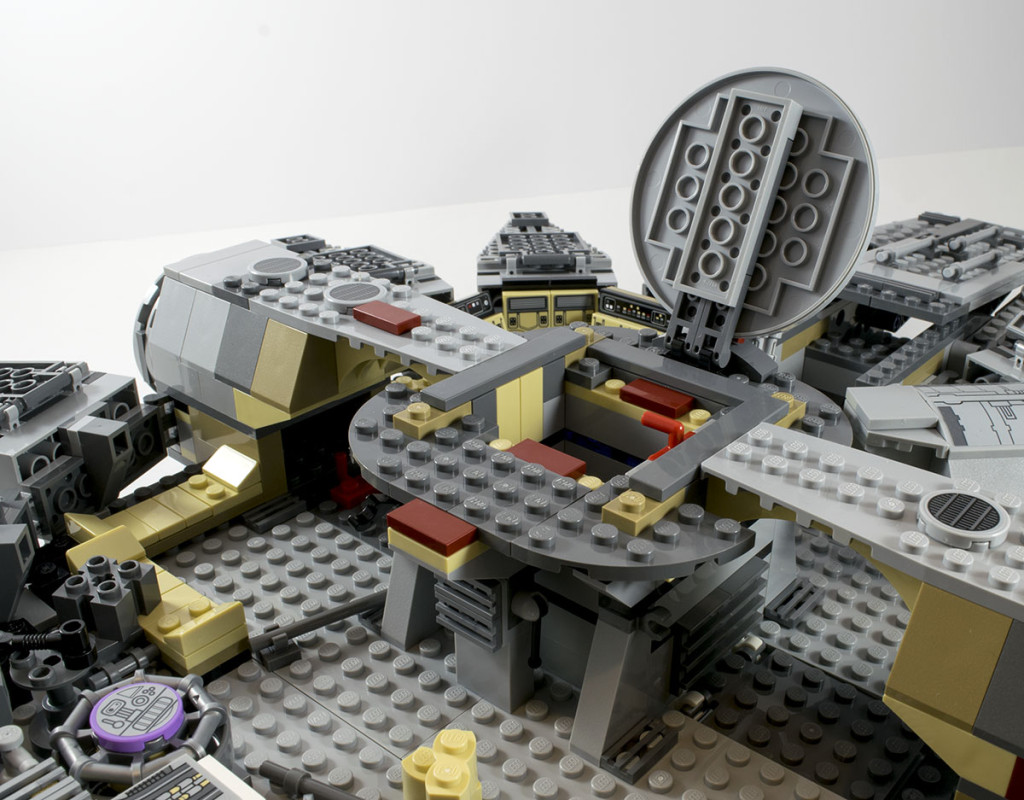 75105 Millennium Falcon Full Set - FBTB