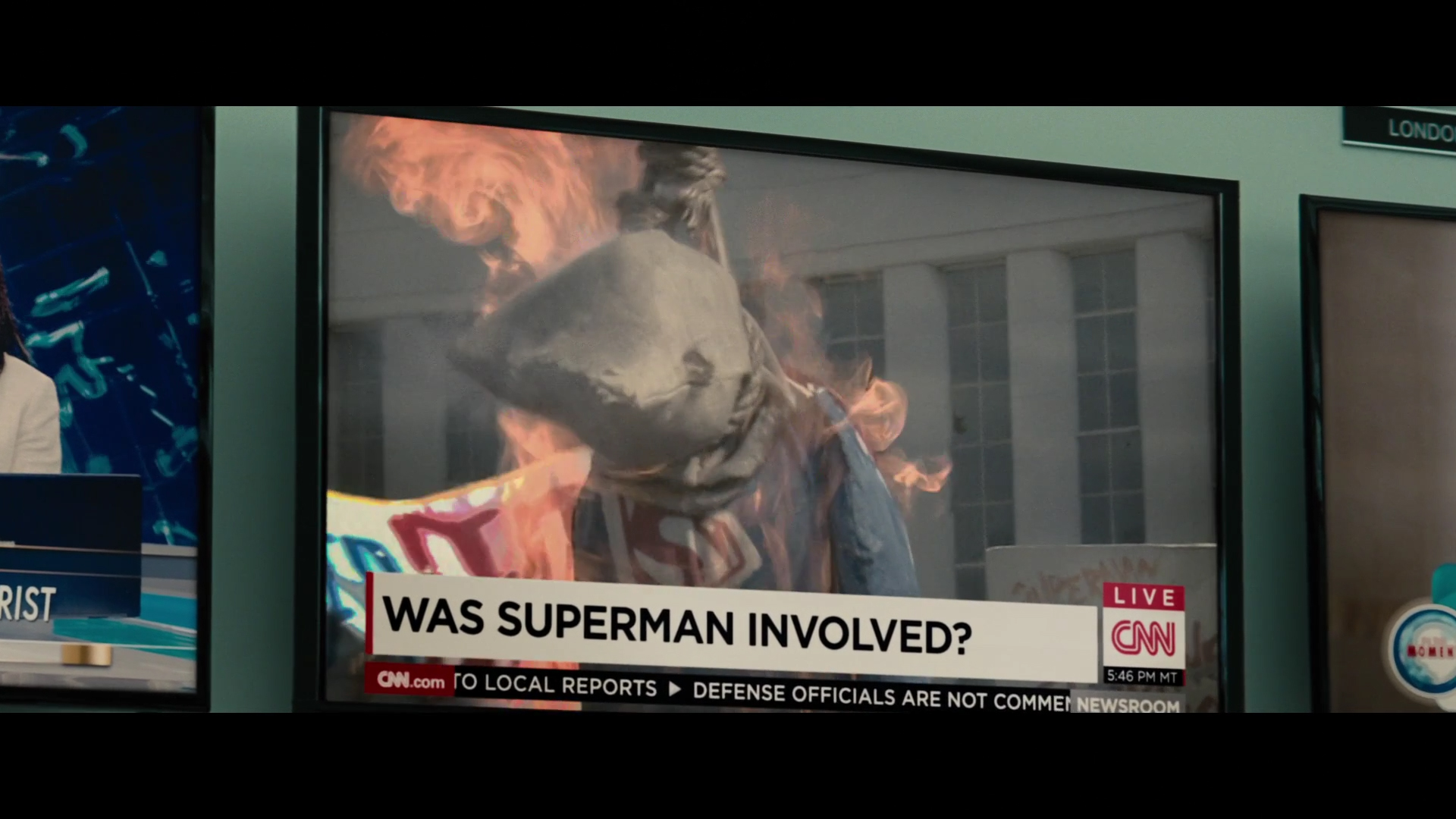 Ultimate Review: Batman v Superman Ultimate Edition - FBTB