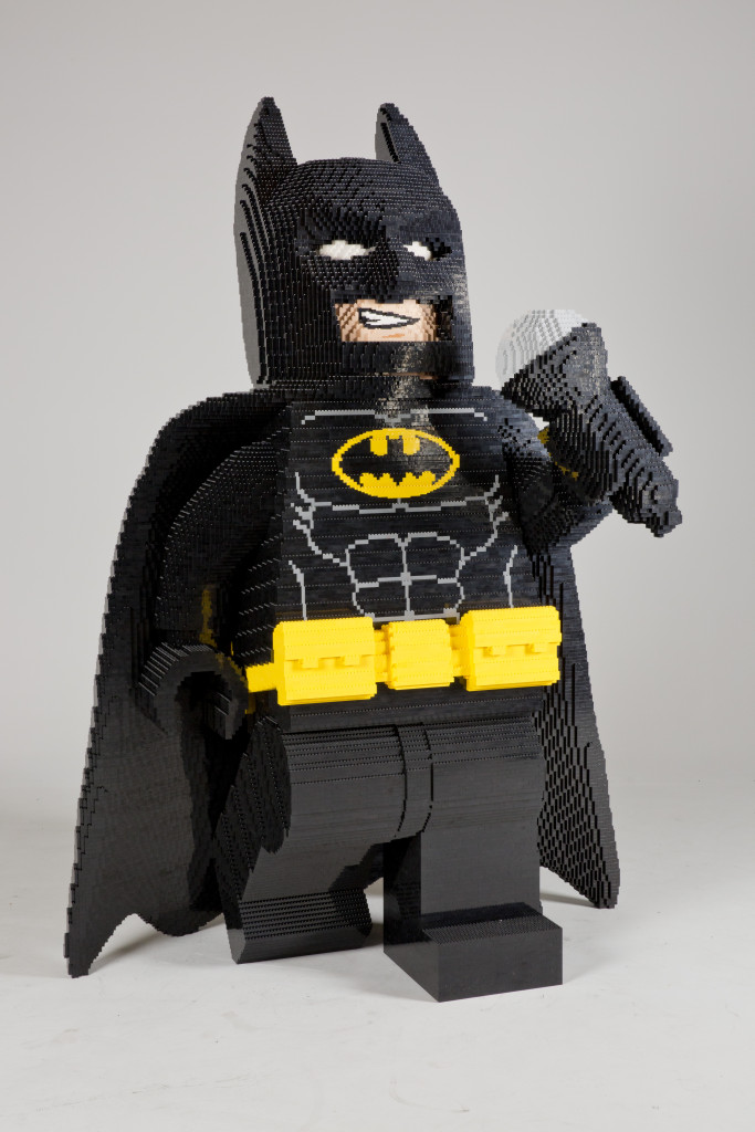 [SDCC] LEGO Life-Sized Models, Minifigure Giveaway Details - FBTB