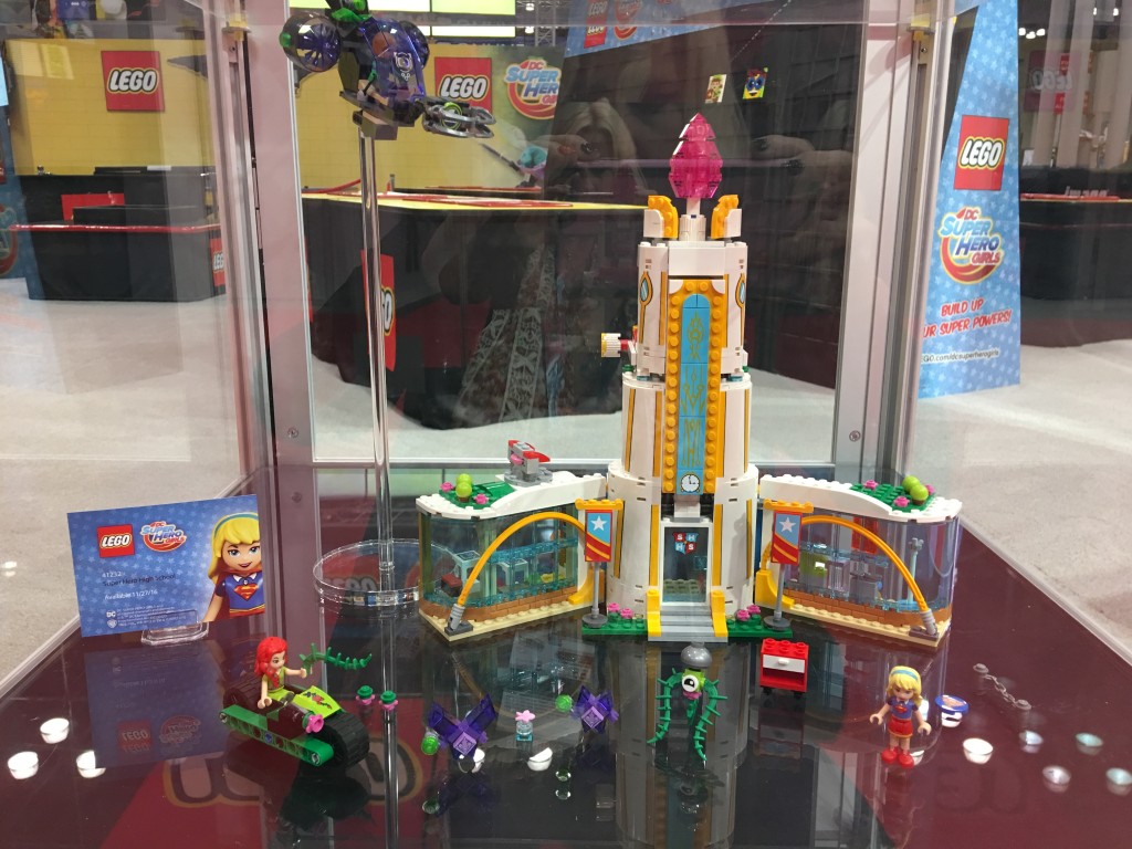 LEGO's Booth at NYCC - FBTB