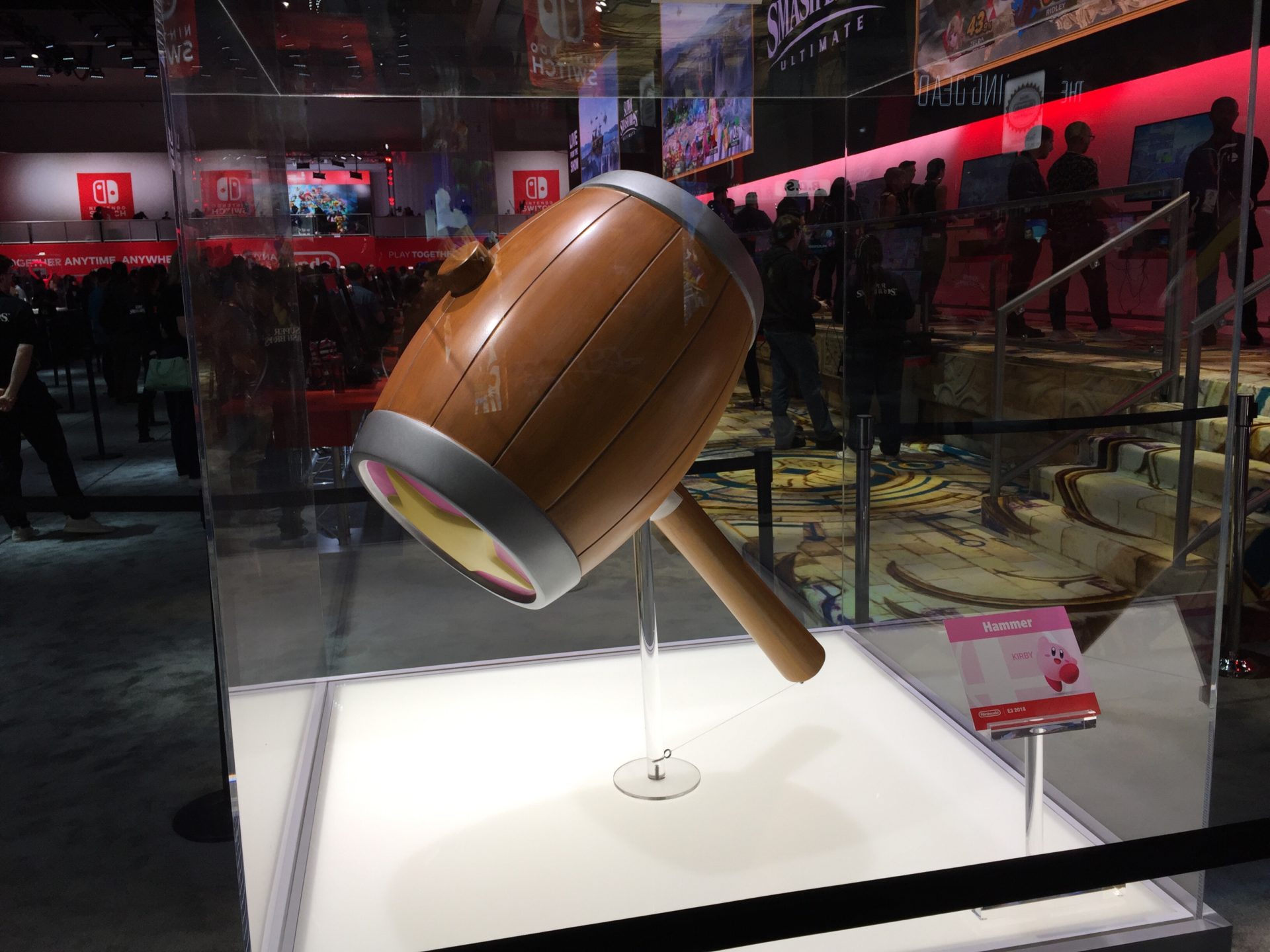 Smash Bros. Props At E3 - FBTB