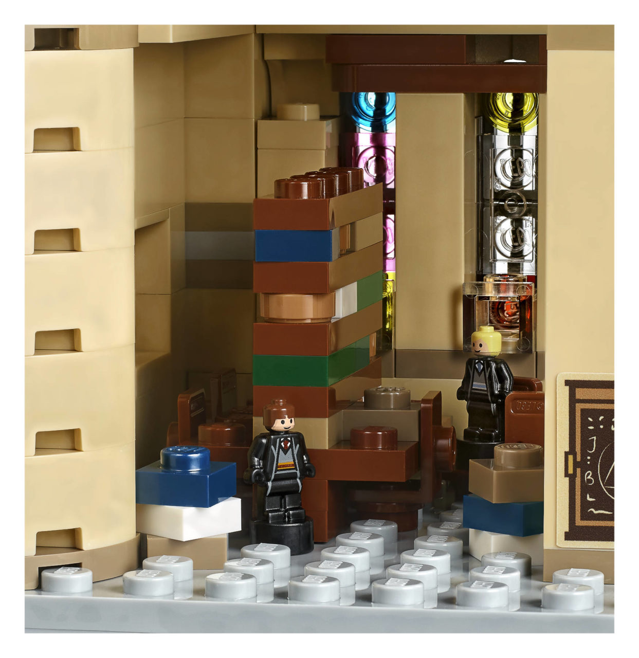 LEGO Reveals Gigantic Microscale Hogwarts Castle - FBTB