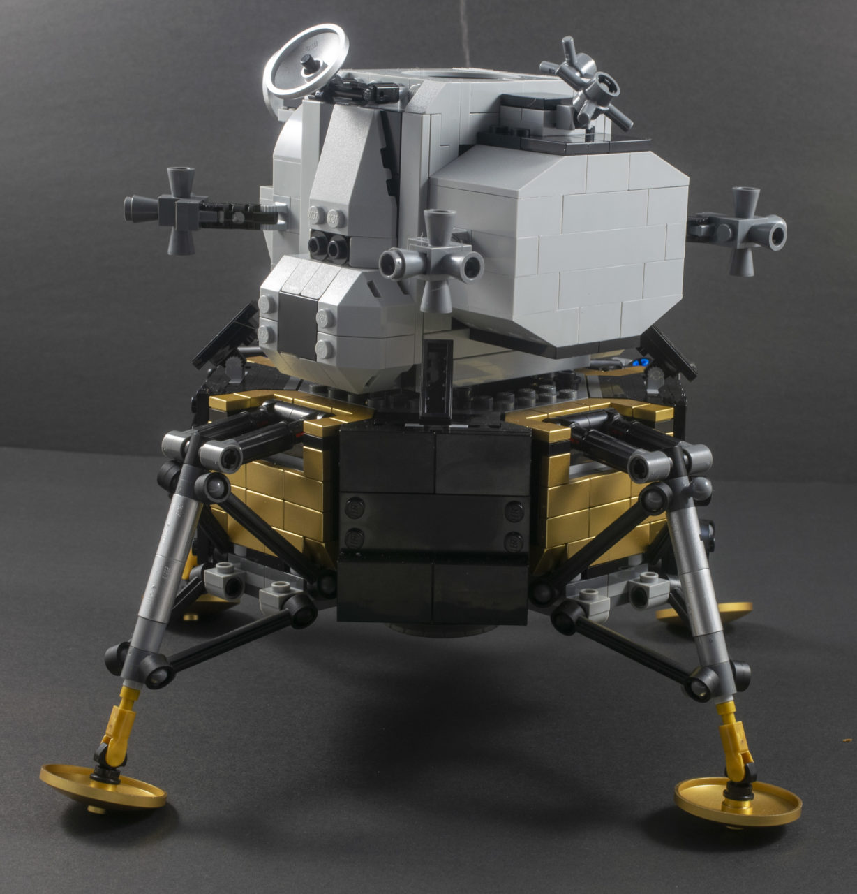 Review: 10266 NASA Apollo 11 Lunar Lander - FBTB