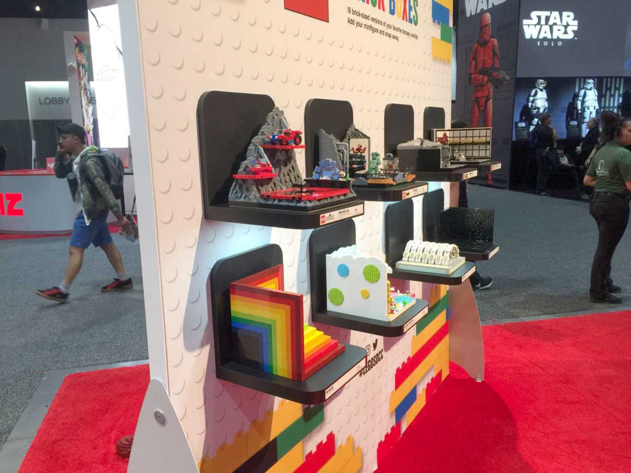 LEGO's Comic Con Booth This Year Was The Best It's Ever Been - FBTB